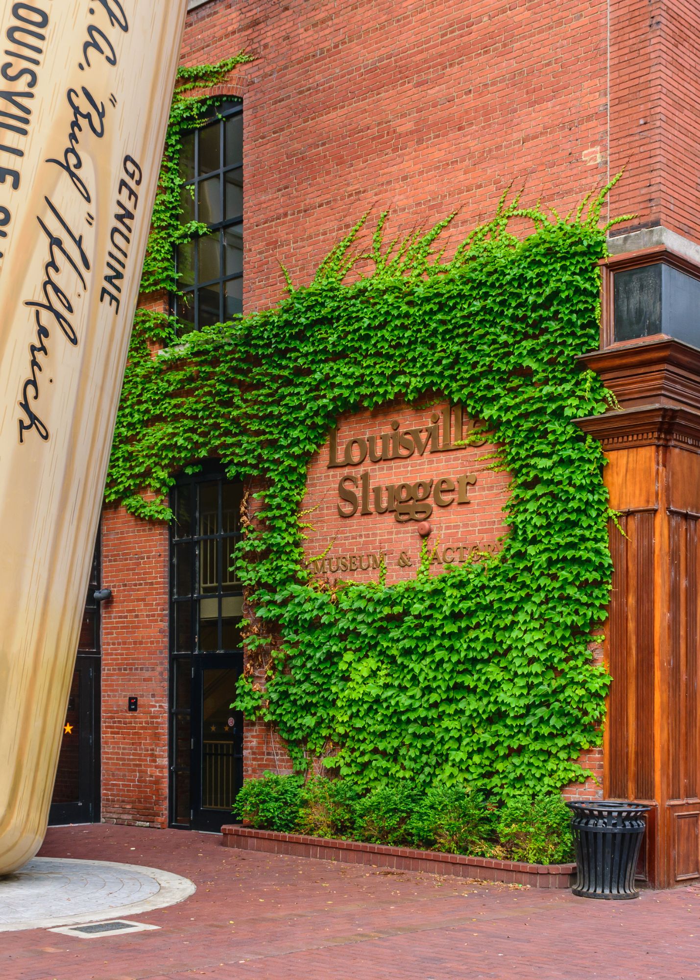 Louisville Slugger Museum - 21c Museum Hotels